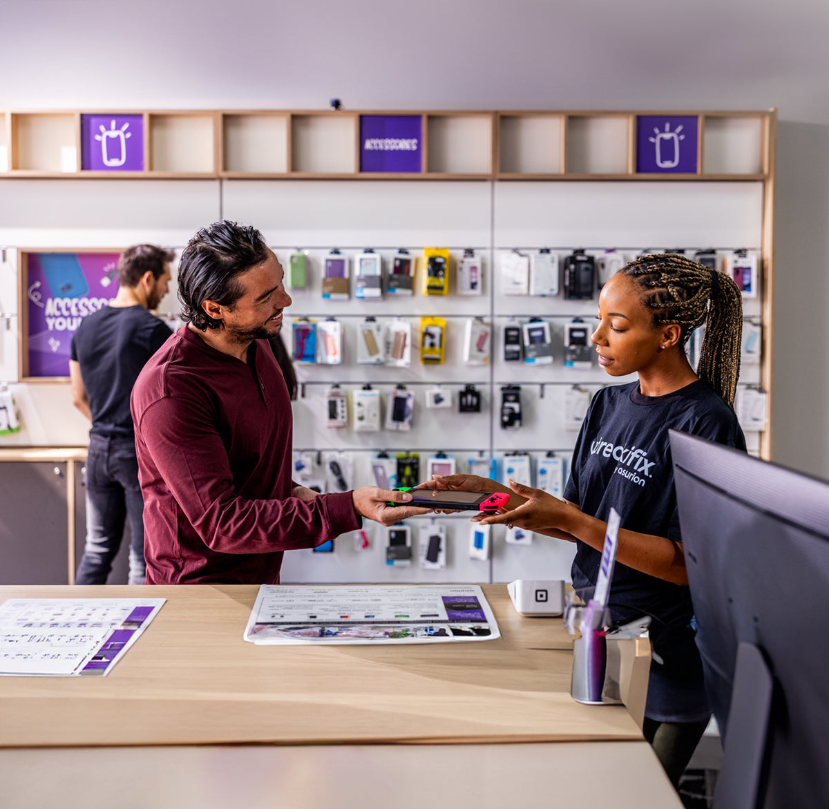 About Us - Your Partner in Device Care – uBreakiFix by Asurion online store